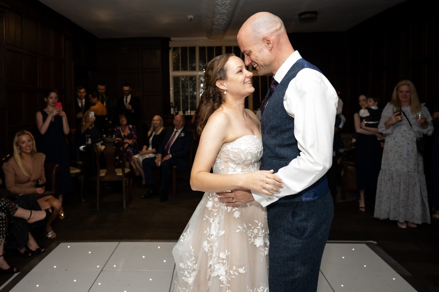 An autumnal Rothamsted wedding with stunning flowers