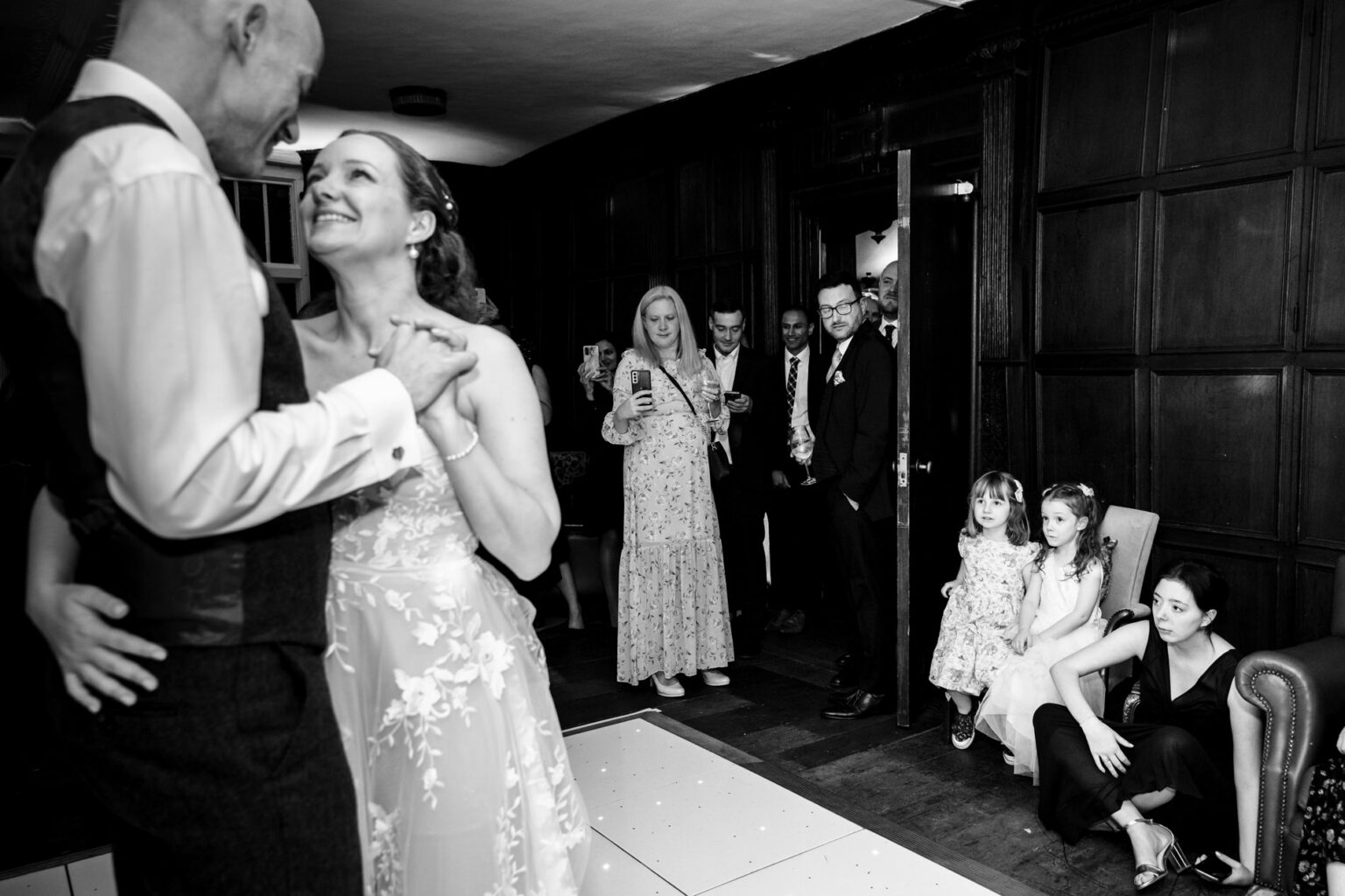 An autumnal Rothamsted wedding with stunning flowers